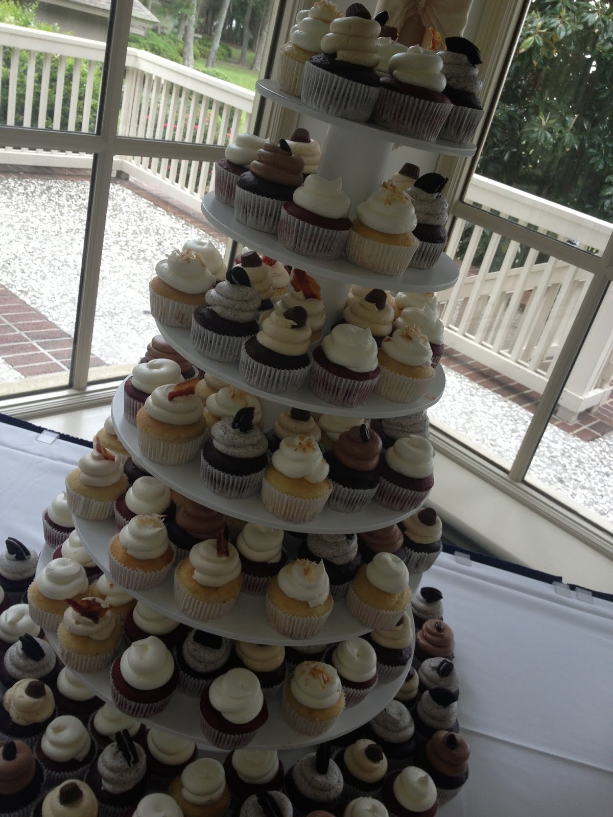 Brown Sugar Custom Cakes